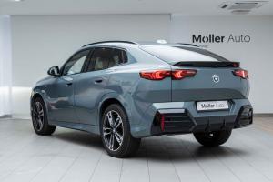 Pelēks BMW X2 2024 Peetri, ar dzinēja tilpumu 2.00 L un nobraukumu 0 tūkst. km par 38650 €, foto 5 vietnē AUTOMOTO.COM.LV
