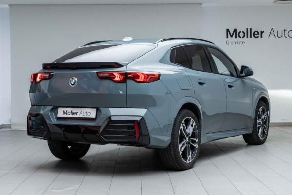 Pelēks BMW X2 2024 Peetri, ar dzinēja tilpumu 2.00 L un nobraukumu 0 tūkst. km par 38650 €, foto 6 vietnē AUTOMOTO.COM.LV