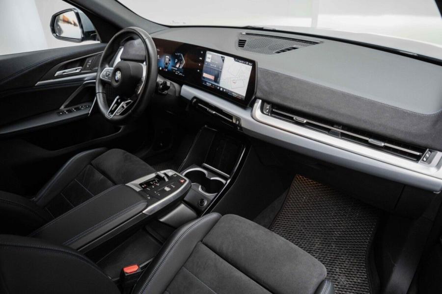 Pelēks BMW X2 2024 Peetri, ar dzinēja tilpumu 2.00 L un nobraukumu 0 tūkst. km par 38650 €, foto 9 vietnē AUTOMOTO.COM.LV