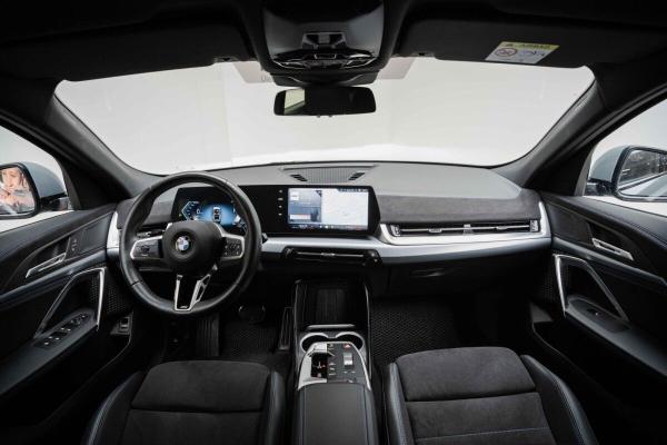 Pelēks BMW X2 2024 Peetri, ar dzinēja tilpumu 2.00 L un nobraukumu 0 tūkst. km par 38650 €, foto 11 vietnē AUTOMOTO.COM.LV