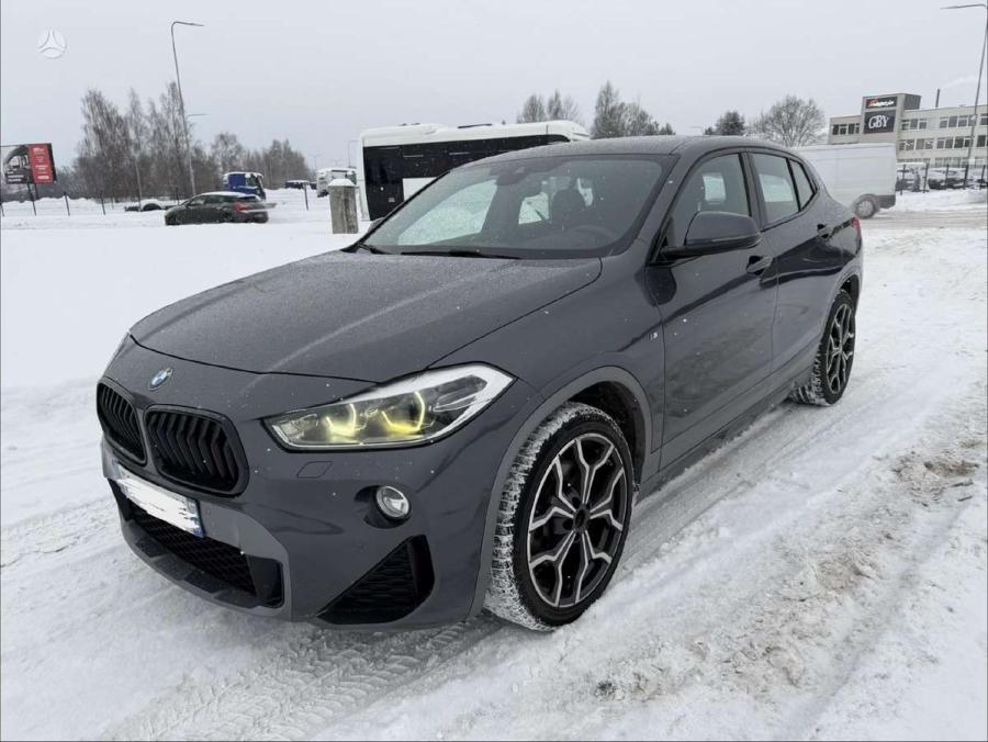 Grey BMW X2 2018 in Taurage, with an engine capacity of 2.00 L and mileage of 241 thousand km for 14900 €, photo 2 on AUTOMOTO.COM.LV