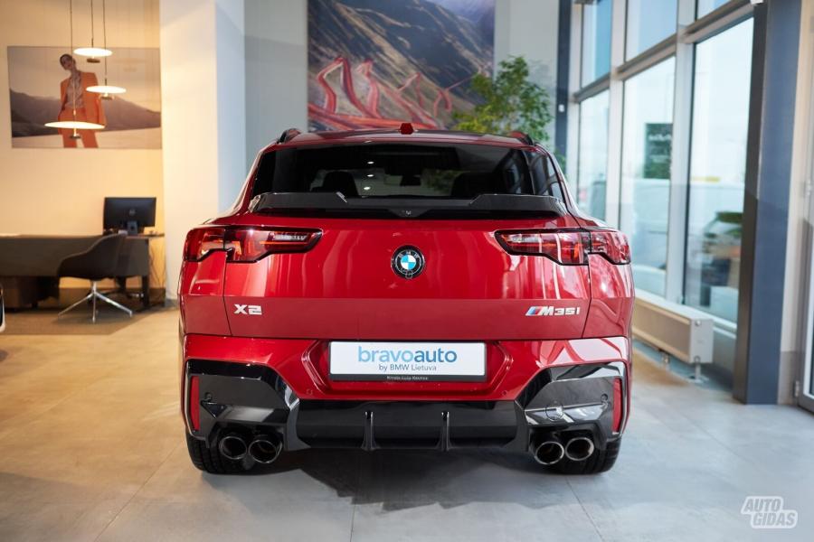Red BMW X2 2025 in Kaunas, with an engine capacity of 2.00 L and mileage of 12 thousand km for 56441 €, photo 5 on AUTOMOTO.COM.LV