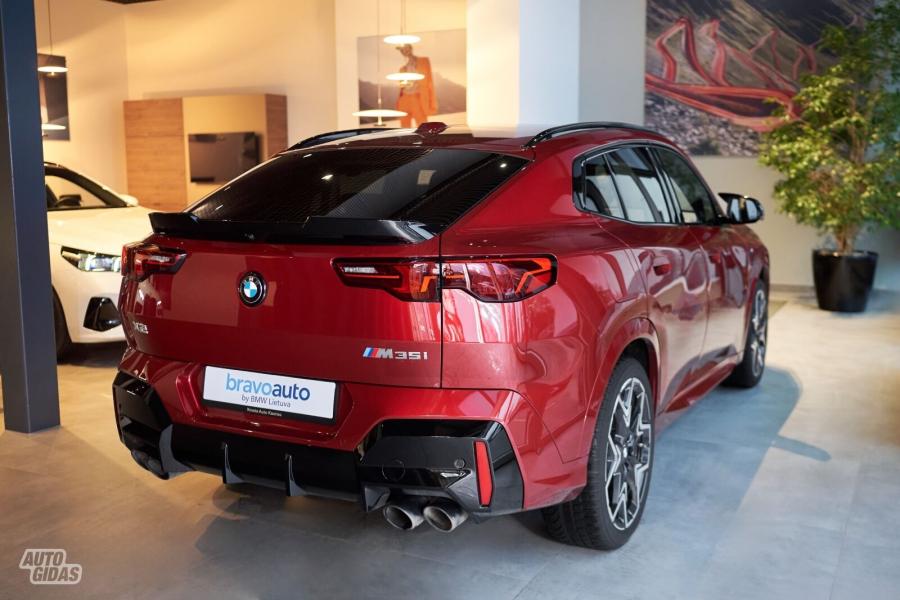 Red BMW X2 2025 in Kaunas, with an engine capacity of 2.00 L and mileage of 12 thousand km for 56441 €, photo 6 on AUTOMOTO.COM.LV