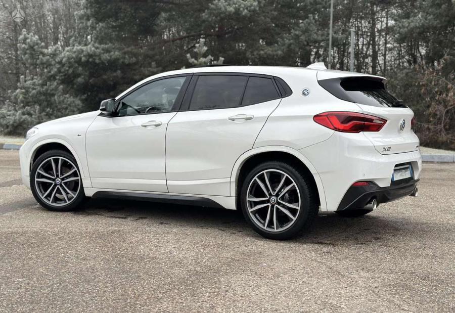 White BMW X2 2018 in Kaunas, with an engine capacity of 2.00 L and mileage of 221 thousand km for 18990 €, photo 7 on AUTOMOTO.COM.LV