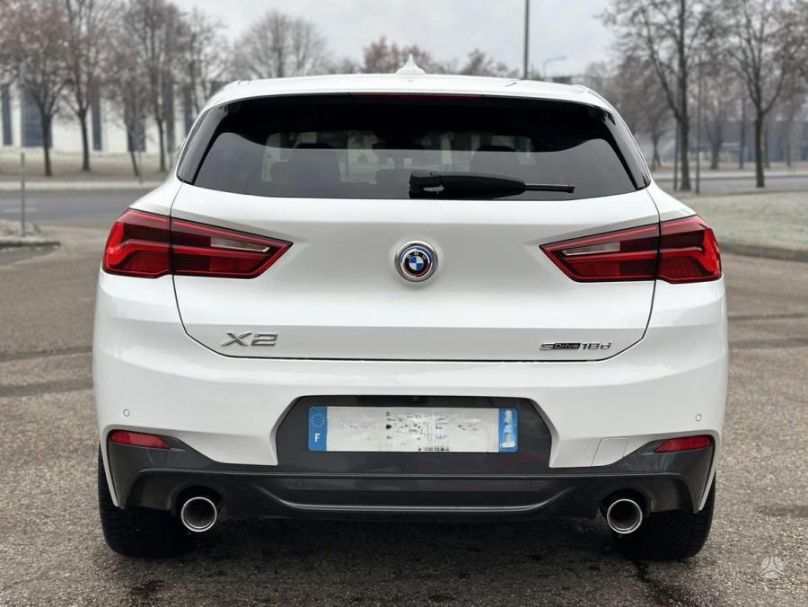 White BMW X2 2018 in Kaunas, with an engine capacity of 2.00 L and mileage of 221 thousand km for 18990 €, photo 9 on AUTOMOTO.COM.LV