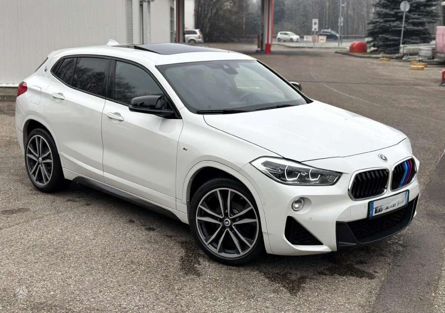 White BMW X2 2018 in Kaunas, with an engine capacity of 2.00 L and mileage of 221 thousand km for 18990 €, photo 15 on AUTOMOTO.COM.LV