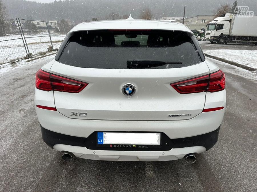 Balts BMW X2 2019 Giraitė, ar dzinēja tilpumu 2.00 L un nobraukumu 62 tūkst. km par 18750 €, foto 6 vietnē AUTOMOTO.COM.LV