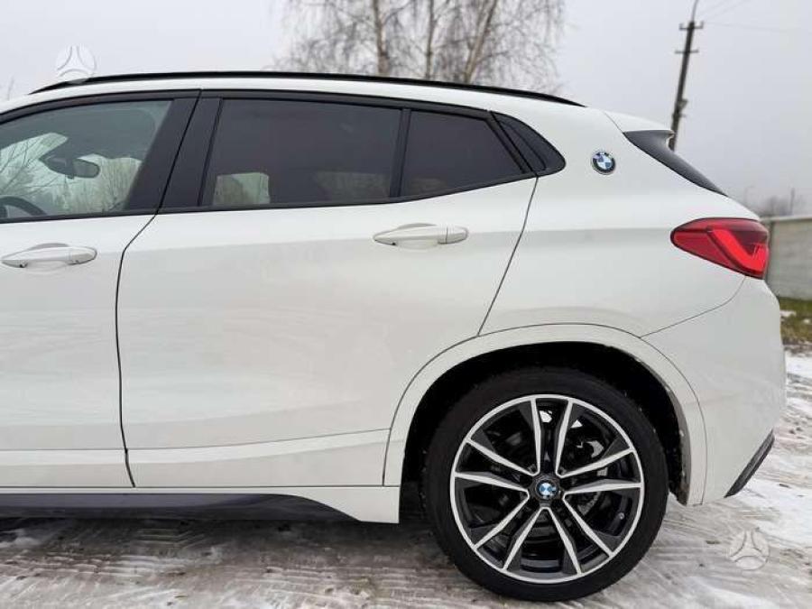 White BMW X2 2019 in Siauliai, with an engine capacity of 1.50 L and mileage of 169 thousand km for 15650 €, photo 12 on AUTOMOTO.COM.LV