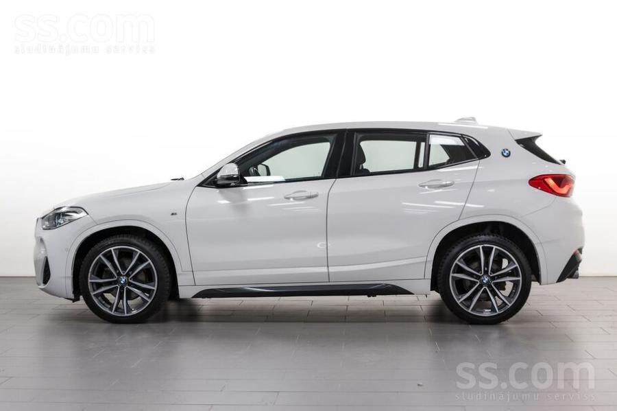 White BMW X2 2019 in Riga, with an engine capacity of 1.50 L and mileage of 80 thousand km for 21900 €, photo 8 on AUTOMOTO.COM.LV