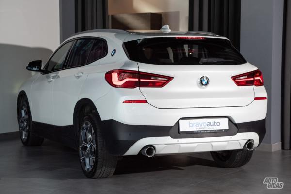 White BMW X2 2019 in Kaunas, with an engine capacity of 2.00 L and mileage of 81 thousand km for 21771 €, photo 7 on AUTOMOTO.COM.LV