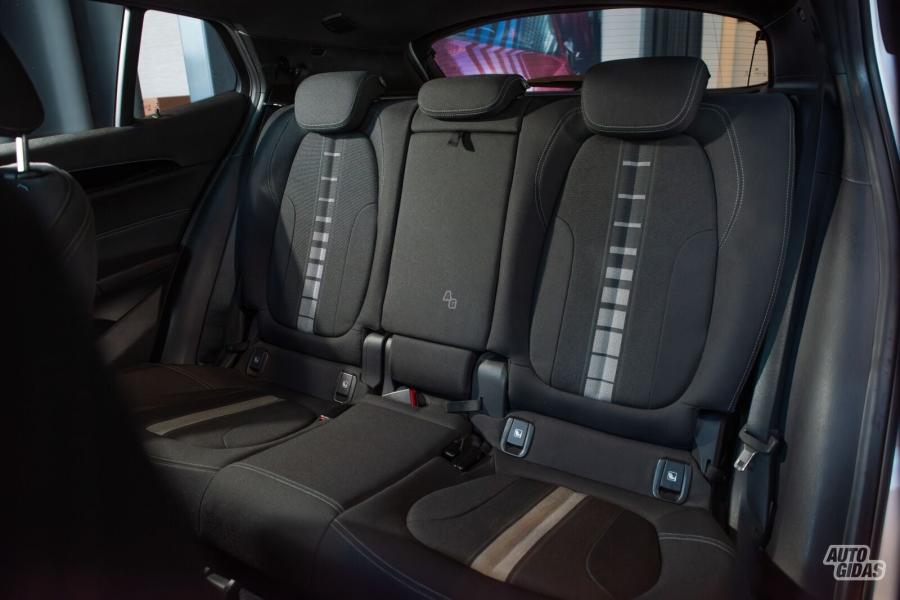 Balts BMW X2 2019 Kauņa, ar dzinēja tilpumu 2.00 L un nobraukumu 81 tūkst. km par 21771 €, foto 23 vietnē AUTOMOTO.COM.LV