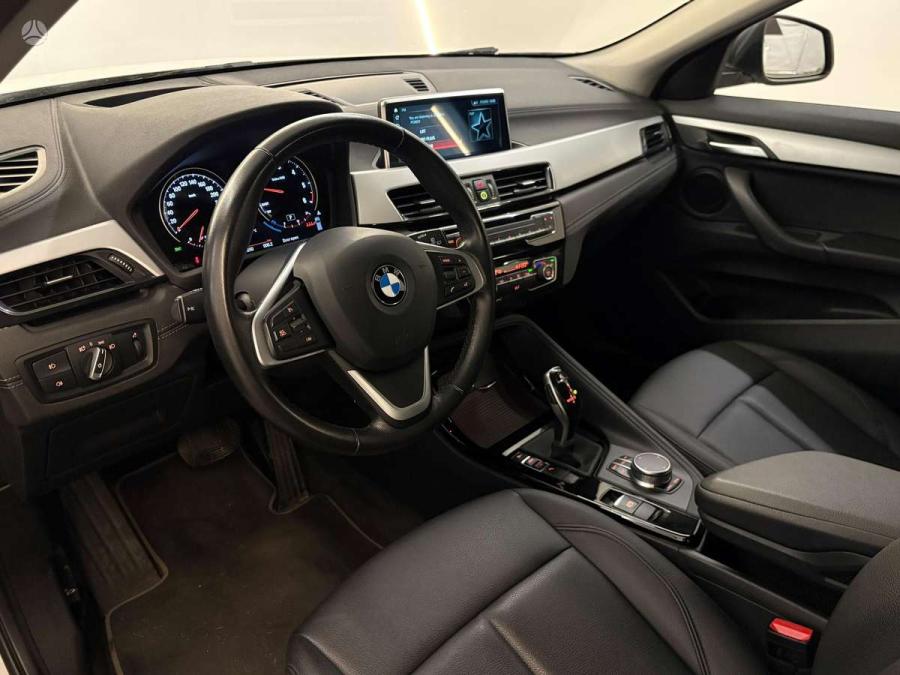 White BMW X2 2019 in Marijampole, with an engine capacity of 2.00 L and mileage of 151 thousand km for 16999 €, photo 3 on AUTOMOTO.COM.LV