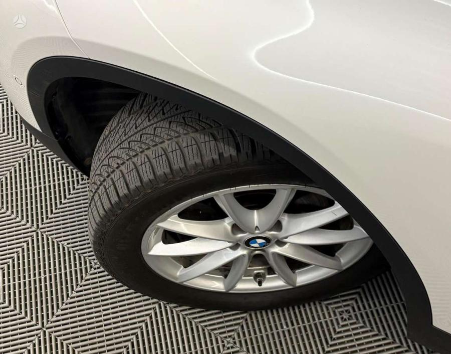 White BMW X2 2019 in Marijampole, with an engine capacity of 2.00 L and mileage of 151 thousand km for 16999 €, photo 19 on AUTOMOTO.COM.LV