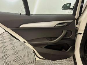 White BMW X2 2019 in Marijampole, with an engine capacity of 2.00 L and mileage of 151 thousand km for 16999 €, photo 28 on AUTOMOTO.COM.LV