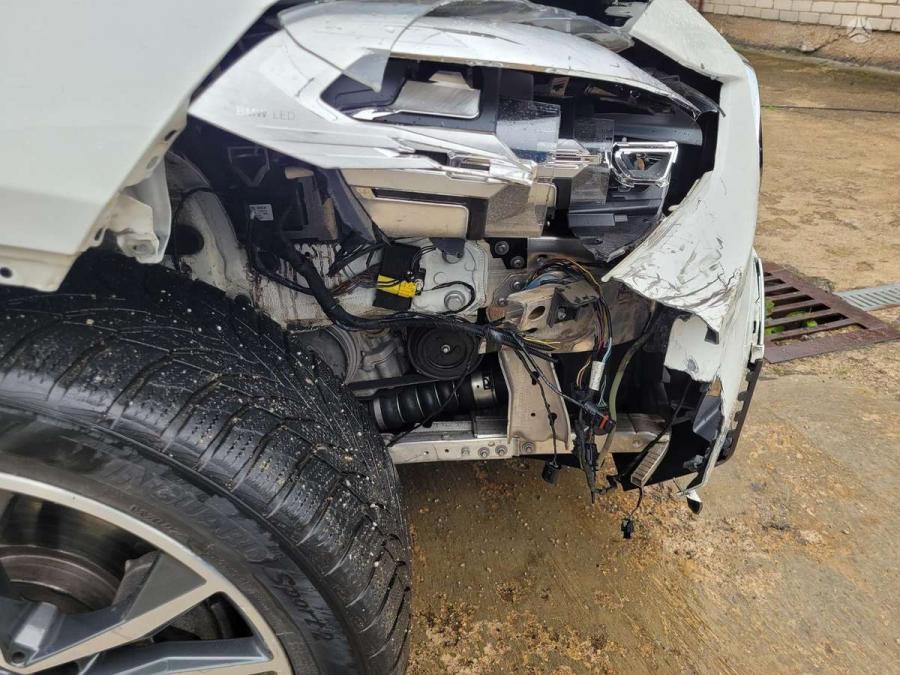 Balts BMW X2 2019 Jonava, ar dzinēja tilpumu 2.00 L un nobraukumu 153 tūkst. km par 12800 €, foto 6 vietnē AUTOMOTO.COM.LV