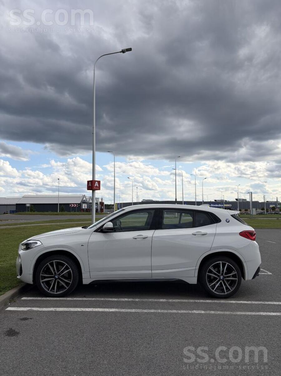 White BMW X2 2019 in Riga, with an engine capacity of 2.00 L and mileage of 81 thousand km for 21000 €, photo 4 on AUTOMOTO.COM.LV