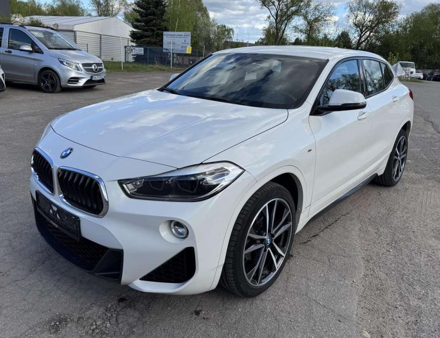 White BMW X2 2019 in Panevezys, with an engine capacity of 1.50 L and mileage of 201 thousand km for 12900 €, photo 4 on AUTOMOTO.COM.LV