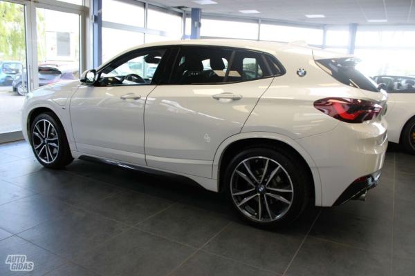 White BMW X2 2020 in Kaunas, with an engine capacity of 1.50 L and mileage of 47 thousand km for 26913 €, photo 4 on AUTOMOTO.COM.LV