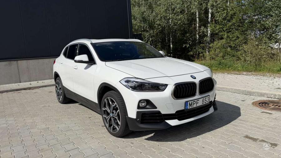 Balts BMW X2 2020 Viļņa, ar dzinēja tilpumu 2.00 L un nobraukumu 50 tūkst. km par 17950 €, foto 1 vietnē AUTOMOTO.COM.LV