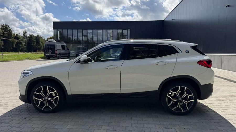 Balts BMW X2 2020 Viļņa, ar dzinēja tilpumu 2.00 L un nobraukumu 50 tūkst. km par 17950 €, foto 5 vietnē AUTOMOTO.COM.LV