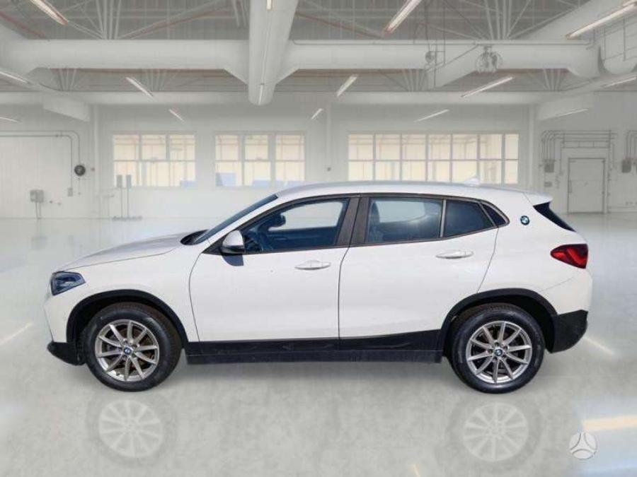 White BMW X2 2021 in Kaunas, with an engine capacity of 1.50 L and mileage of 222 thousand km for 8000 €, photo 5 on AUTOMOTO.COM.LV