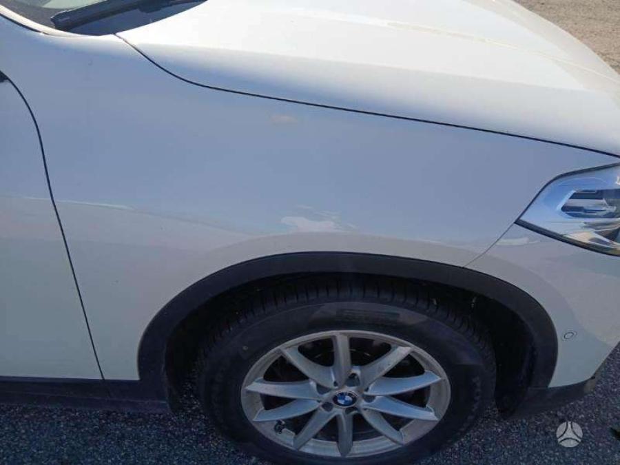 White BMW X2 2021 in Kaunas, with an engine capacity of 1.50 L and mileage of 222 thousand km for 8000 €, photo 17 on AUTOMOTO.COM.LV