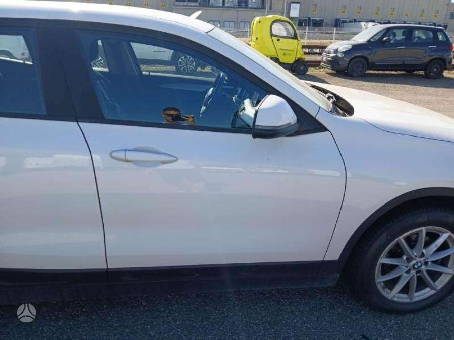 White BMW X2 2021 in Kaunas, with an engine capacity of 1.50 L and mileage of 222 thousand km for 8000 €, photo 18 on AUTOMOTO.COM.LV