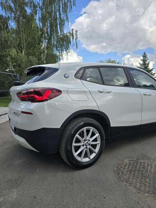 White BMW X2 2021 in Marijampole, with an engine capacity of 1.50 L and mileage of 222 thousand km for 13250 €, photo 5 on AUTOMOTO.COM.LV