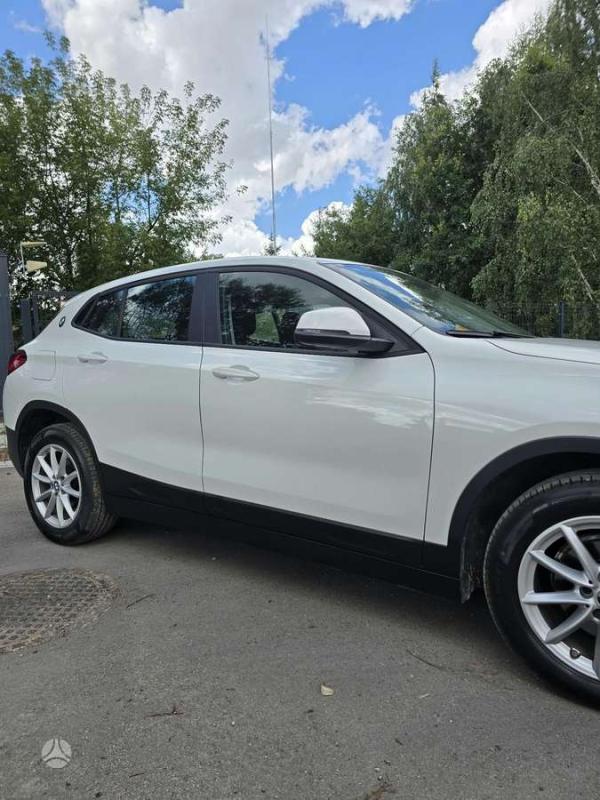 White BMW X2 2021 in Marijampole, with an engine capacity of 1.50 L and mileage of 222 thousand km for 13250 €, photo 10 on AUTOMOTO.COM.LV
