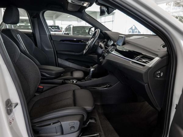 Balts BMW X2 2022 Kauņa, ar dzinēja tilpumu 1.50 L un nobraukumu 51 tūkst. km par 26407 €, foto 7 vietnē AUTOMOTO.COM.LV