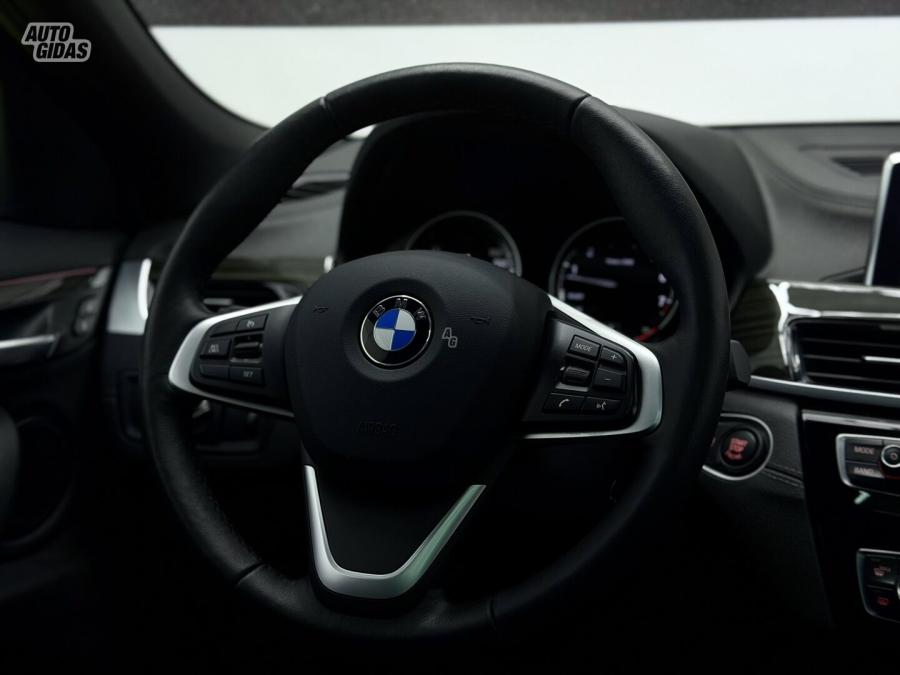 Balts BMW X2 2022 Avižieniai, ar dzinēja tilpumu 2.00 L un nobraukumu 65 tūkst. km par 20500 €, foto 16 vietnē AUTOMOTO.COM.LV