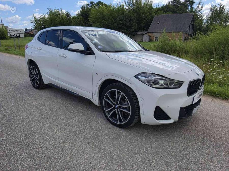 Balts BMW X2 2022 Panevēža, ar dzinēja tilpumu 2.00 L un nobraukumu 29 tūkst. km par 14700 €, foto 4 vietnē AUTOMOTO.COM.LV