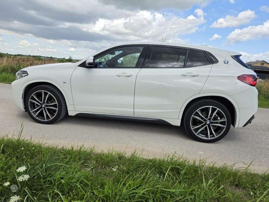 Balts BMW X2 2022 Panevēža, ar dzinēja tilpumu 2.00 L un nobraukumu 29 tūkst. km par 14700 €, foto 6 vietnē AUTOMOTO.COM.LV