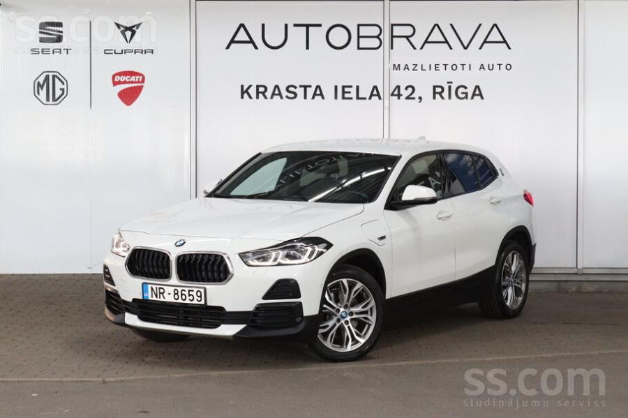 Balts BMW X2 2022 Rīga, ar dzinēja tilpumu 1.50 L un nobraukumu 111 tūkst. km par 25790 €, foto 1 vietnē AUTOMOTO.COM.LV