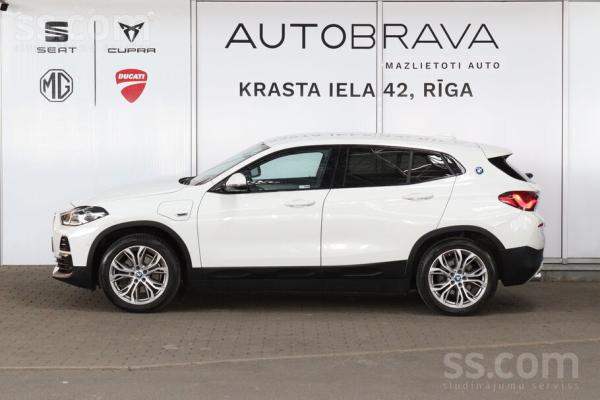 Balts BMW X2 2022 Rīga, ar dzinēja tilpumu 1.50 L un nobraukumu 111 tūkst. km par 25790 €, foto 4 vietnē AUTOMOTO.COM.LV