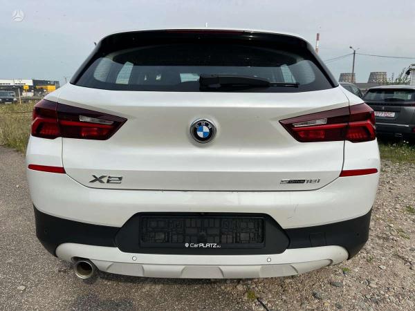 White BMW X2 2023 in Vilnius, with an engine capacity of 1.50 L and mileage of 121 thousand km for 17990 €, photo 6 on AUTOMOTO.COM.LV