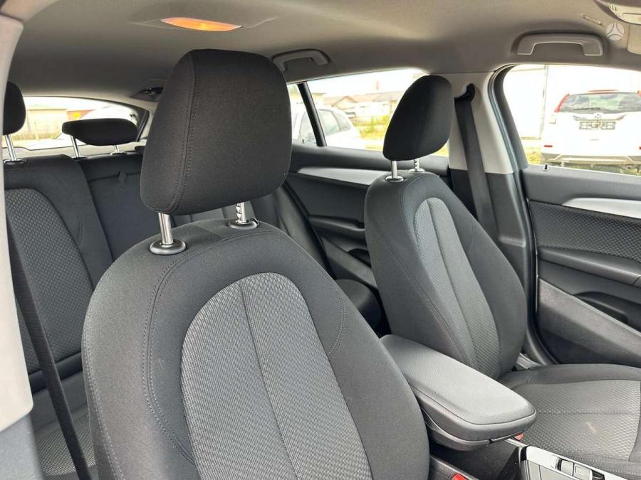 Balts BMW X2 2023 Viļņa, ar dzinēja tilpumu 1.50 L un nobraukumu 121 tūkst. km par 17990 €, foto 17 vietnē AUTOMOTO.COM.LV