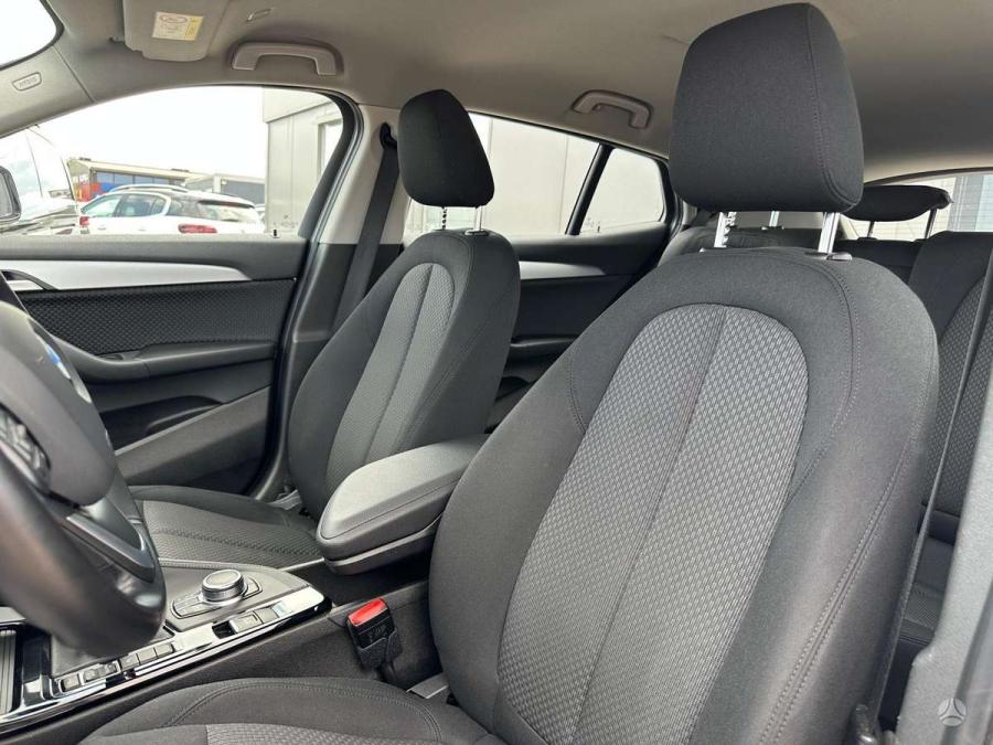 Balts BMW X2 2023 Viļņa, ar dzinēja tilpumu 1.50 L un nobraukumu 121 tūkst. km par 17990 €, foto 23 vietnē AUTOMOTO.COM.LV