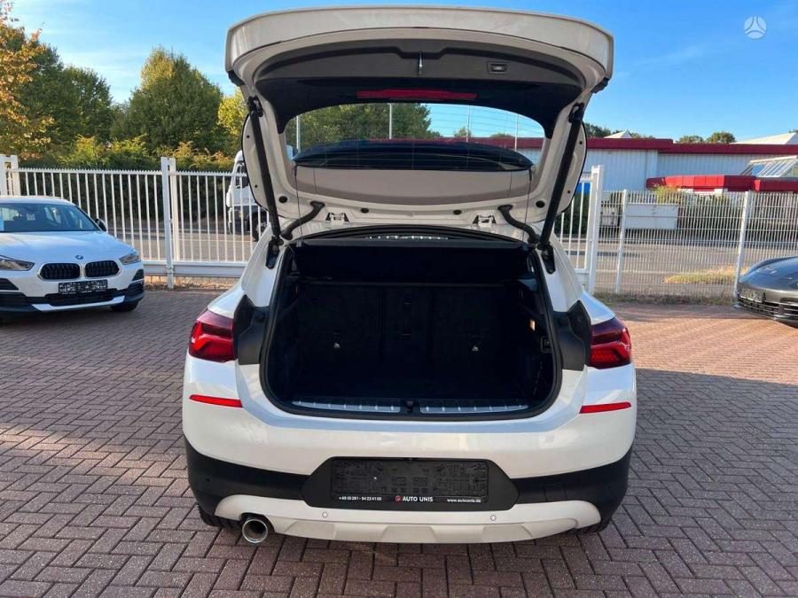 Balts BMW X2 2023 Viļņa, ar dzinēja tilpumu 1.50 L un nobraukumu 163 tūkst. km par 18392 €, foto 27 vietnē AUTOMOTO.COM.LV