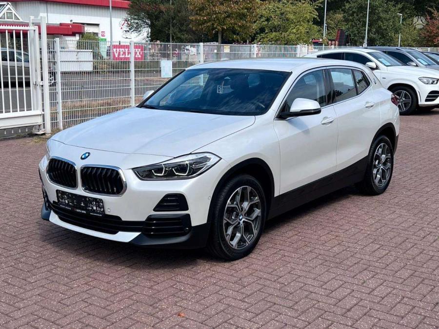 Balts BMW X2 2023 Viļņa, ar dzinēja tilpumu 1.50 L un nobraukumu 144 tūkst. km par 19602 €, foto 1 vietnē AUTOMOTO.COM.LV