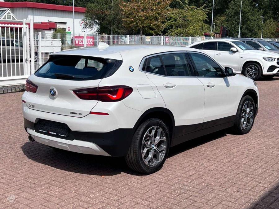 Balts BMW X2 2023 Viļņa, ar dzinēja tilpumu 1.50 L un nobraukumu 144 tūkst. km par 19602 €, foto 6 vietnē AUTOMOTO.COM.LV