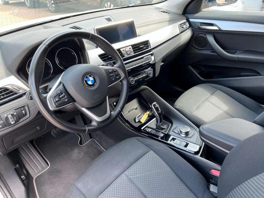 Balts BMW X2 2023 Viļņa, ar dzinēja tilpumu 1.50 L un nobraukumu 144 tūkst. km par 19602 €, foto 12 vietnē AUTOMOTO.COM.LV