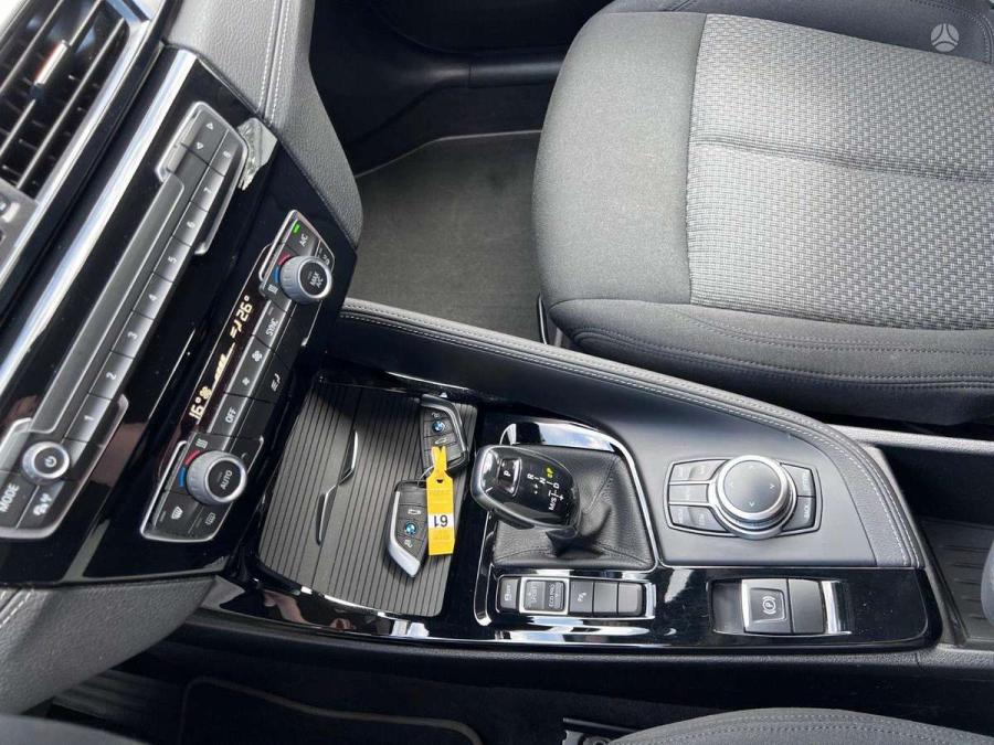 Balts BMW X2 2023 Viļņa, ar dzinēja tilpumu 1.50 L un nobraukumu 144 tūkst. km par 19602 €, foto 22 vietnē AUTOMOTO.COM.LV
