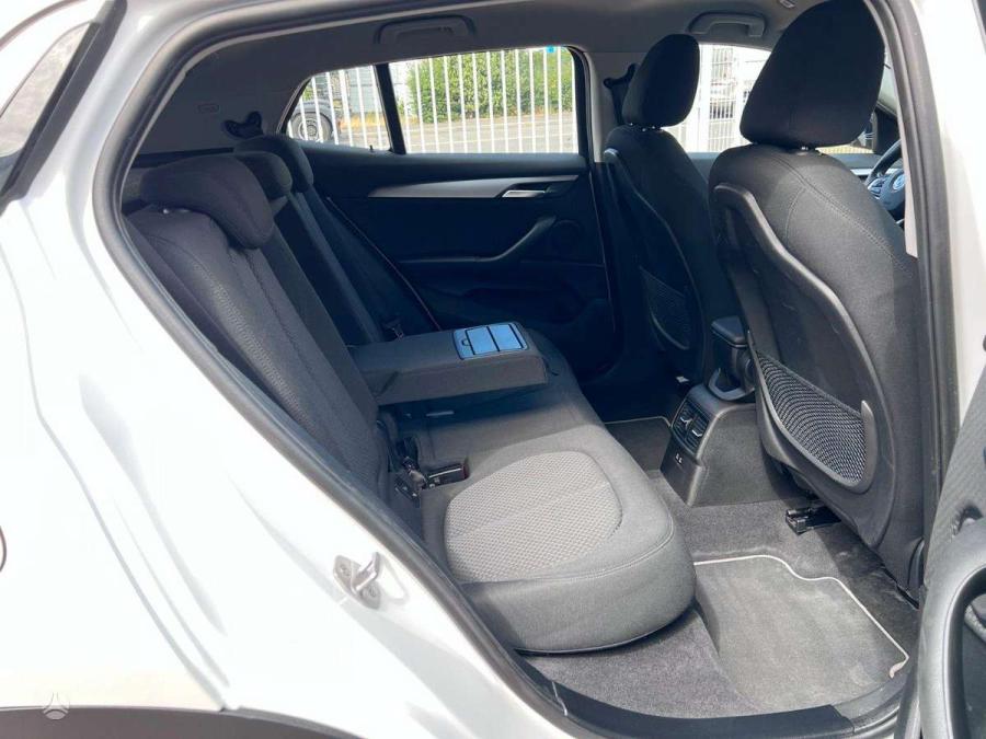 Balts BMW X2 2023 Viļņa, ar dzinēja tilpumu 1.50 L un nobraukumu 144 tūkst. km par 19602 €, foto 28 vietnē AUTOMOTO.COM.LV