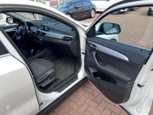 Balts BMW X2 2023 Viļņa, ar dzinēja tilpumu 1.50 L un nobraukumu 144 tūkst. km par 19602 €, foto 30 vietnē AUTOMOTO.COM.LV