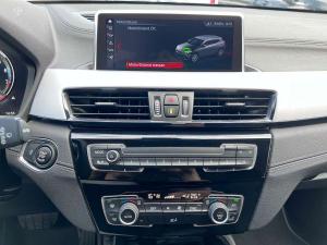 Balts BMW X2 2023 Viļņa, ar dzinēja tilpumu 1.50 L un nobraukumu 144 tūkst. km par 19602 €, foto 34 vietnē AUTOMOTO.COM.LV