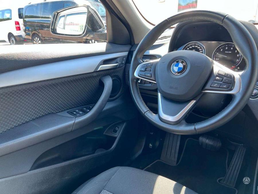 Balts BMW X2 2023 Viļņa, ar dzinēja tilpumu 1.50 L un nobraukumu 186 tūkst. km par 18029 €, foto 17 vietnē AUTOMOTO.COM.LV