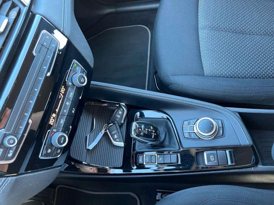 Balts BMW X2 2023 Viļņa, ar dzinēja tilpumu 1.50 L un nobraukumu 186 tūkst. km par 18029 €, foto 19 vietnē AUTOMOTO.COM.LV
