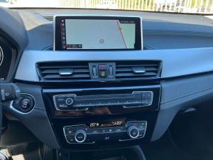 Balts BMW X2 2023 Viļņa, ar dzinēja tilpumu 1.50 L un nobraukumu 186 tūkst. km par 18029 €, foto 21 vietnē AUTOMOTO.COM.LV