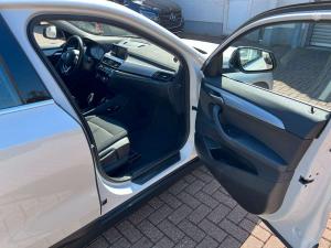 Balts BMW X2 2023 Viļņa, ar dzinēja tilpumu 1.50 L un nobraukumu 186 tūkst. km par 18029 €, foto 34 vietnē AUTOMOTO.COM.LV